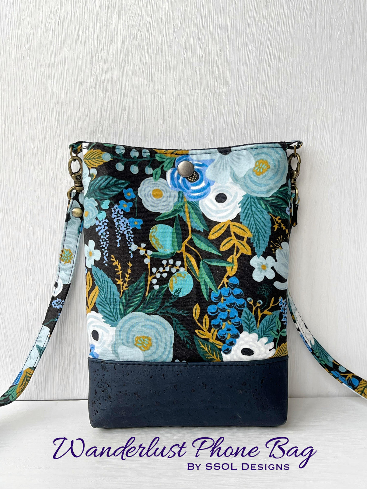 Wanderlust Phone Bag Pattern – Sewing Seeds of Love Studio