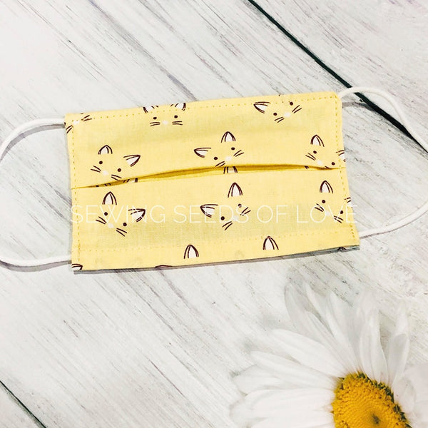 SSOL Peekaboo Pleated Mask Pattern (FREE!) – Sewing Seeds of Love Studio