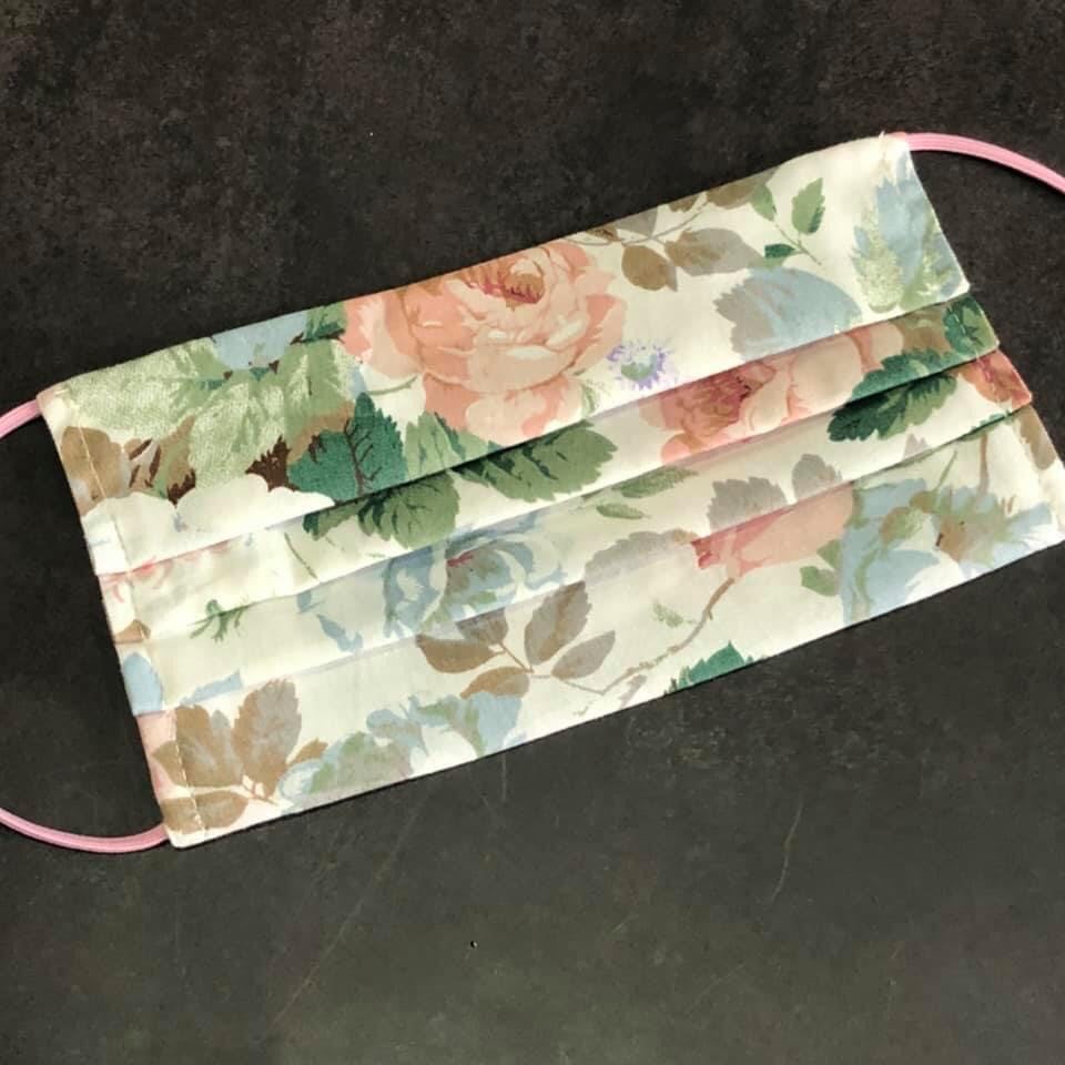 SSOL Pleated Mask Pattern (FREE!) – Sewing Seeds of Love Studio